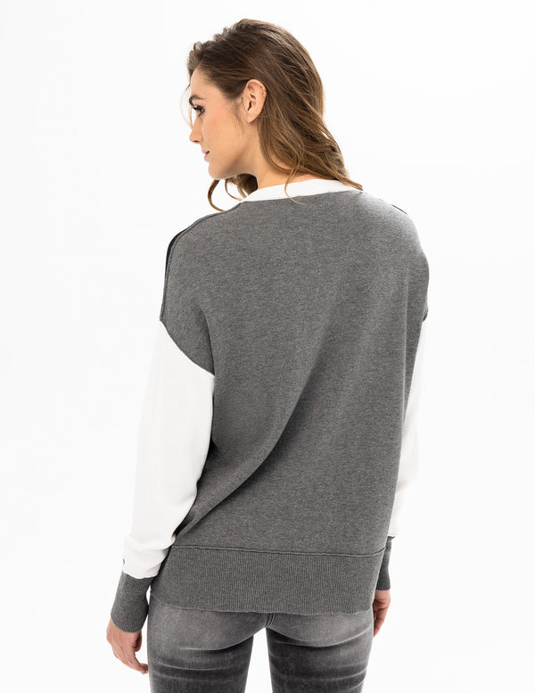 Renuar Colorblock Sweater – Paramount DaySpa Salon Boutique